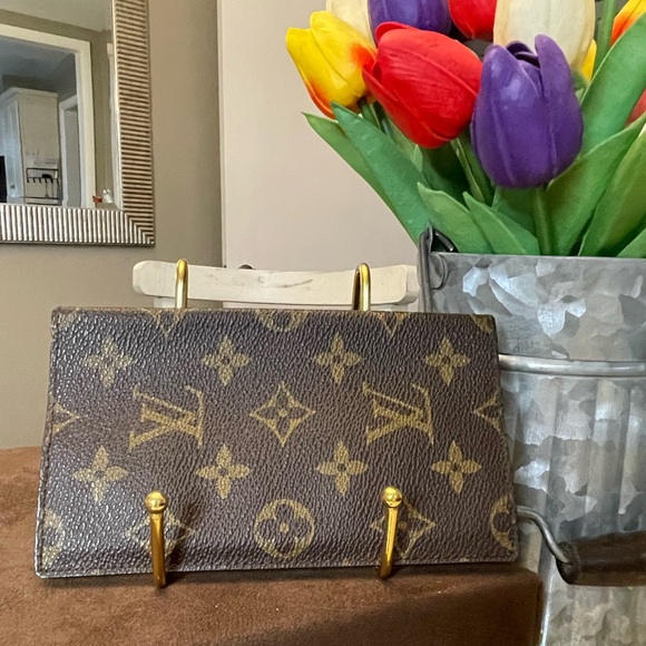 Louis Vuitton | Bags | Louis Vuitton Monogram Checkbook Wallet | Poshmark